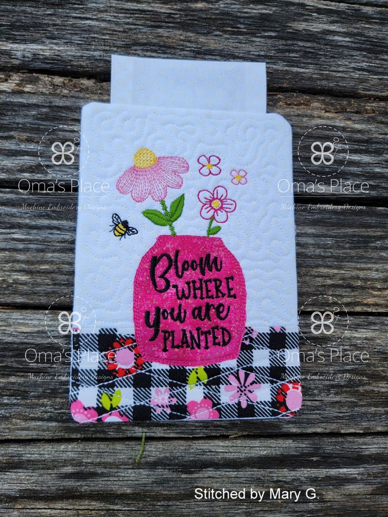 Bloom Mini Flag (5×7) · Oma’s Place Machine Embroidery Designs