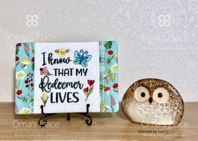 My Redeemer Lives Mug Rug (5×7) · Oma’s Place Machine Embroidery Designs
